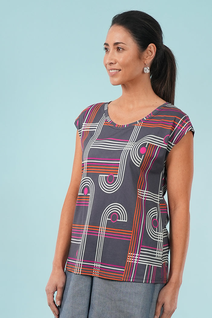 Bobby Top - Checkers Pink – Surface Art